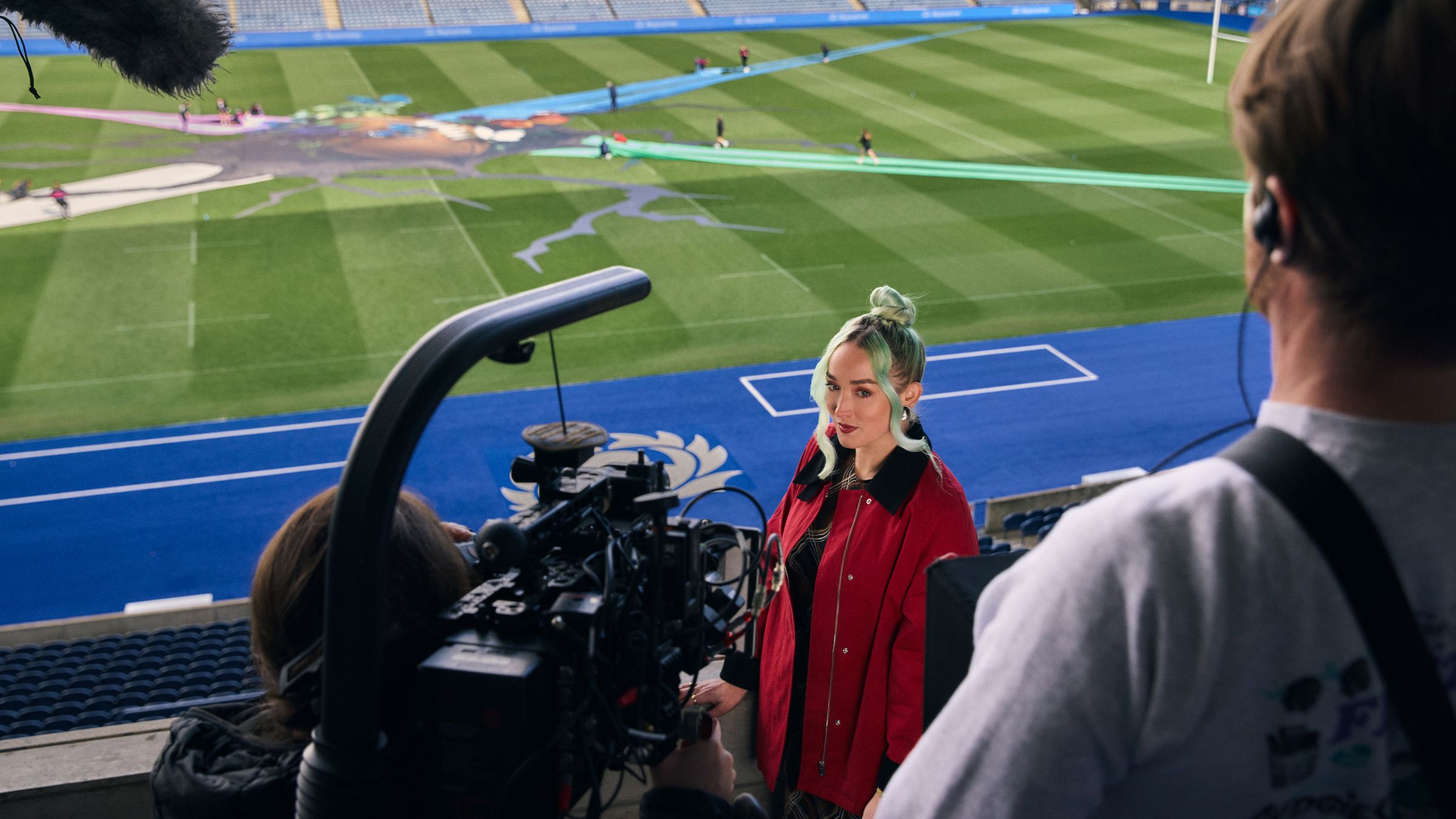 British Artist Claire Luxton Unveils Monumental Artwork atMurrayfield ...